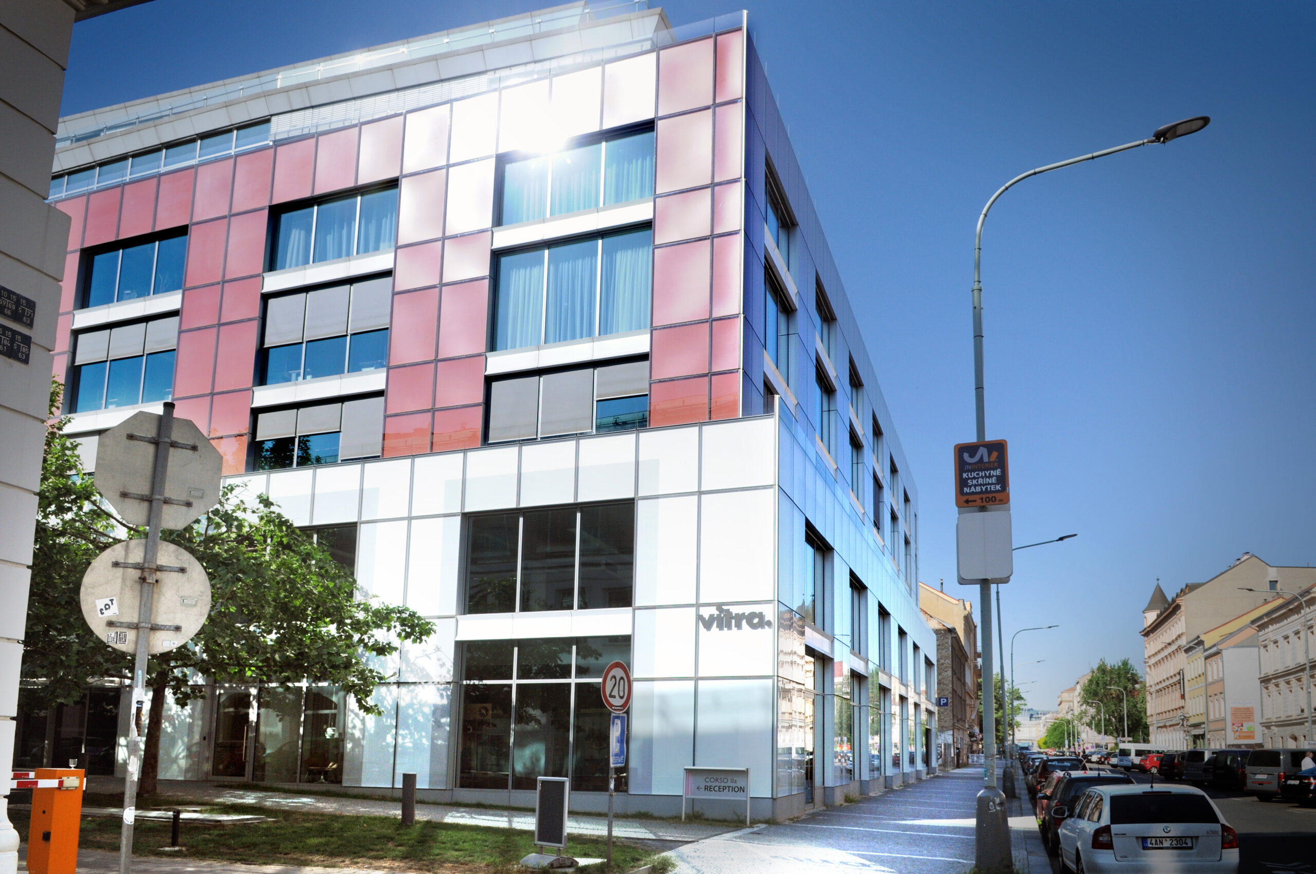 Corso IIa | PRONÁJEM KANCELÁŘE | Cushman & Wakefield Office Guide
